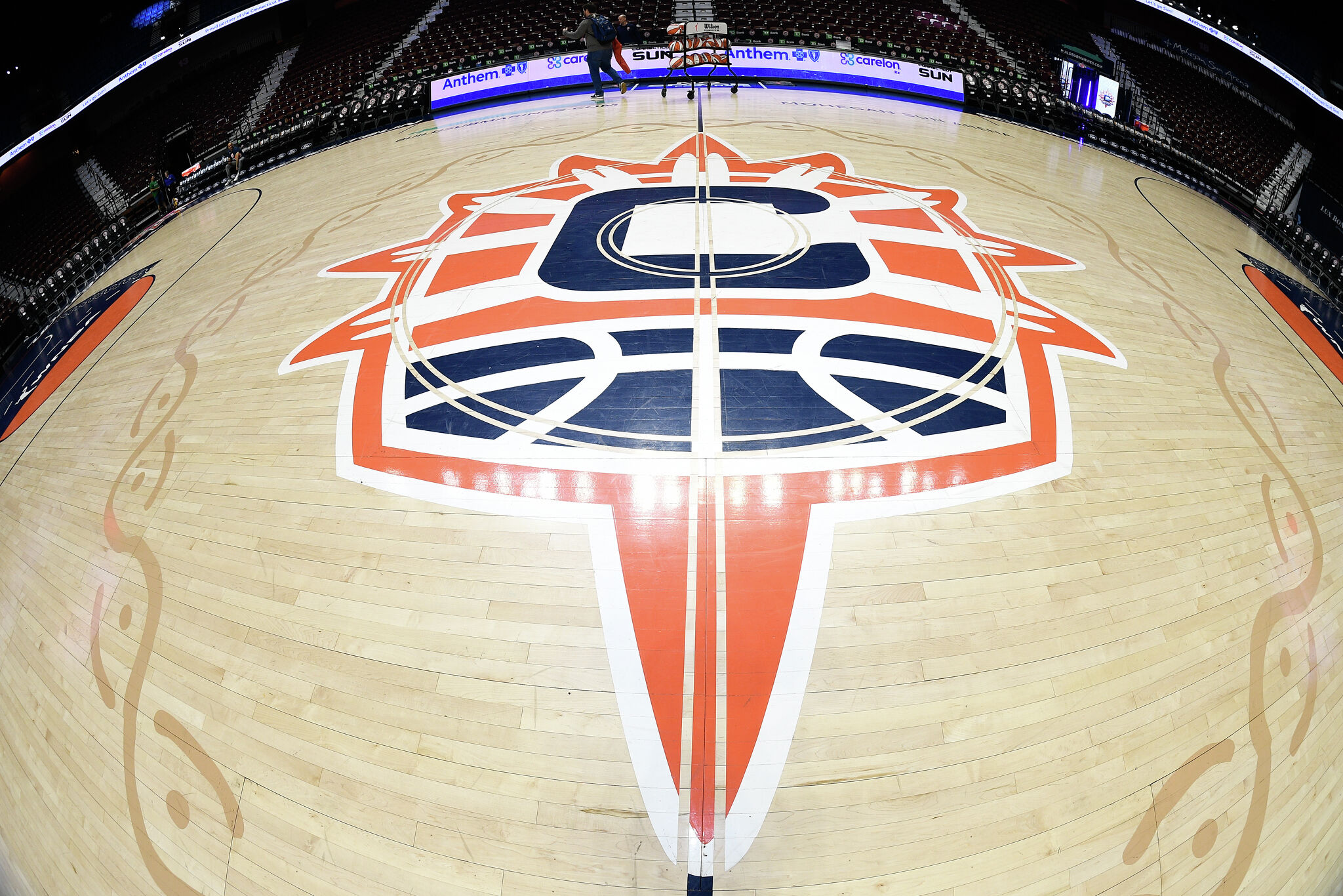Leaping sturgeon provide a show for nature lovers on Maine rivers