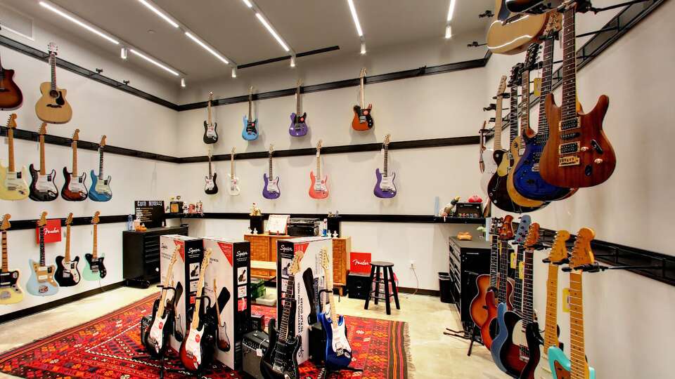 Strait Music Company thrives in Austin post flagship closure