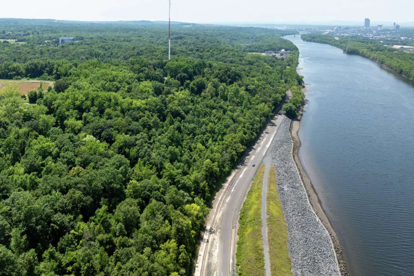 Troy, Rensselaer trail is a old idea. Officials say it's worth it