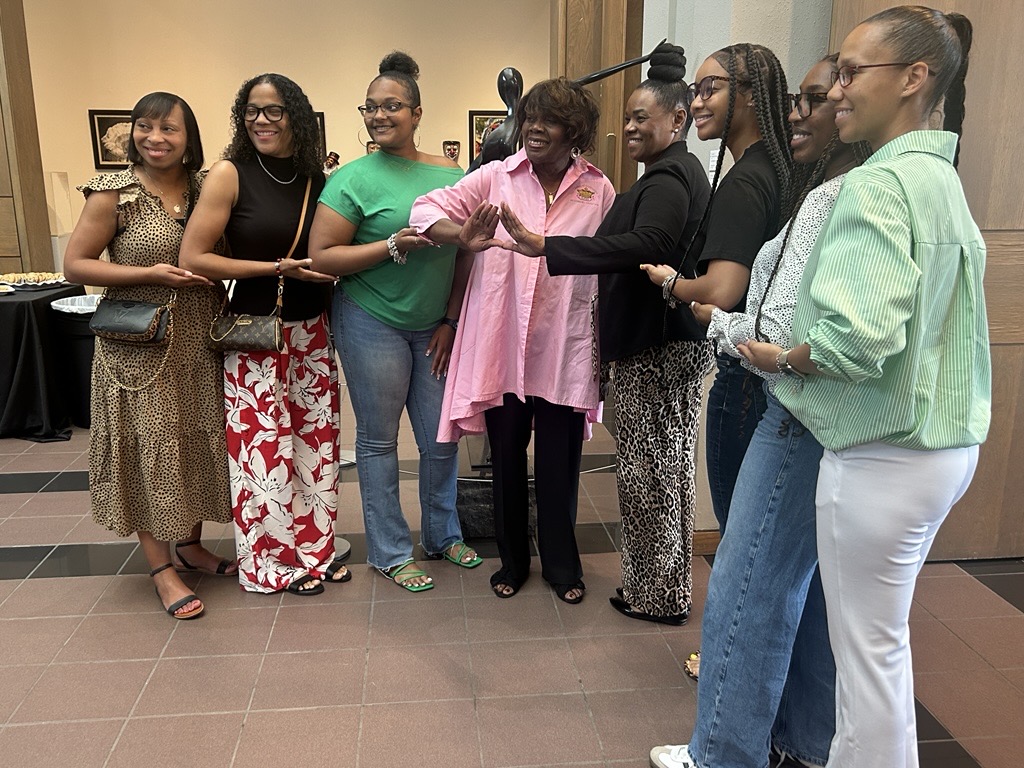 Pioneering Women honors Beaumont leaders at 'Razzle and Dazzle' party