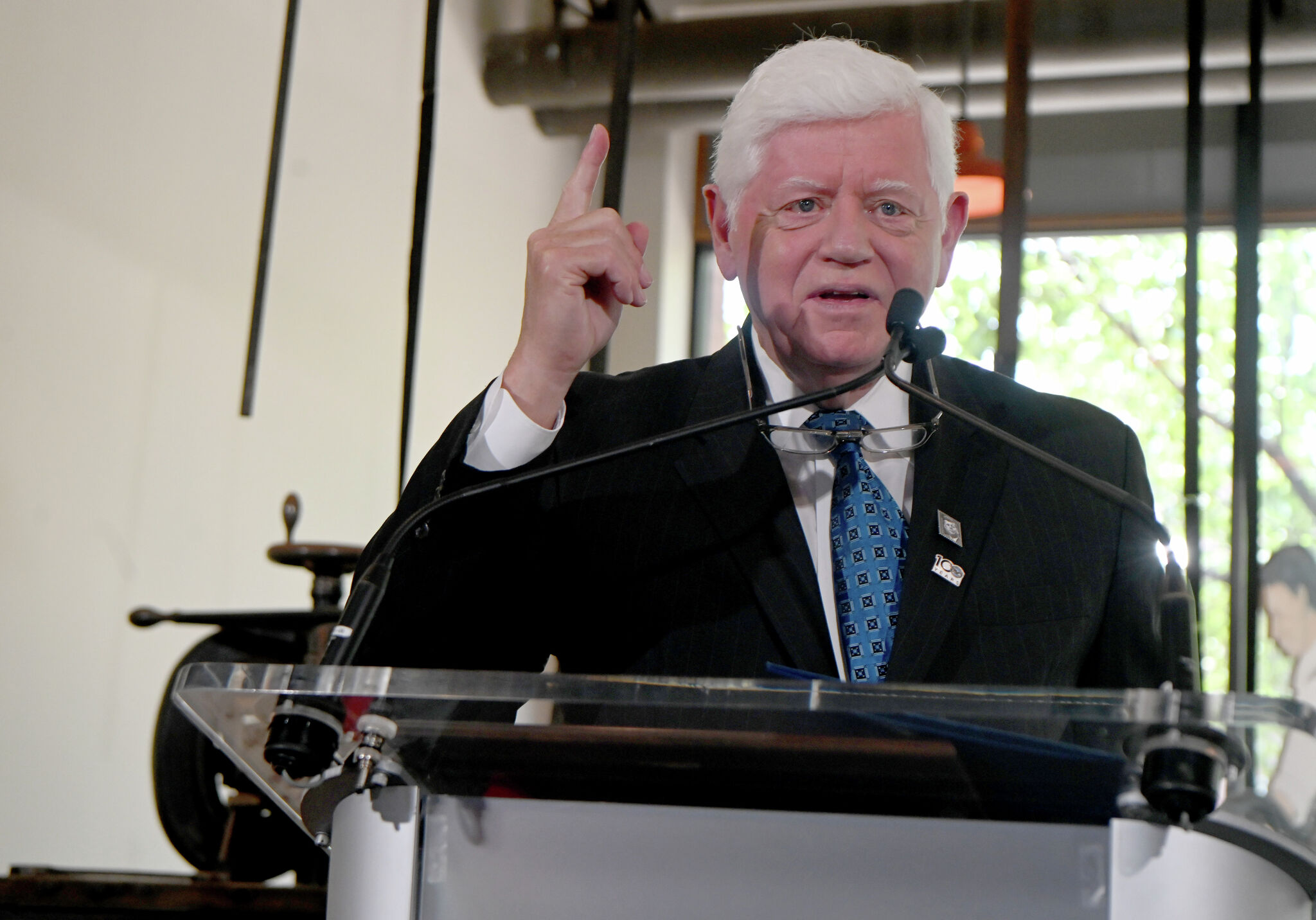 Rep. John Larson announces campaign, setting up showdown with Bronin