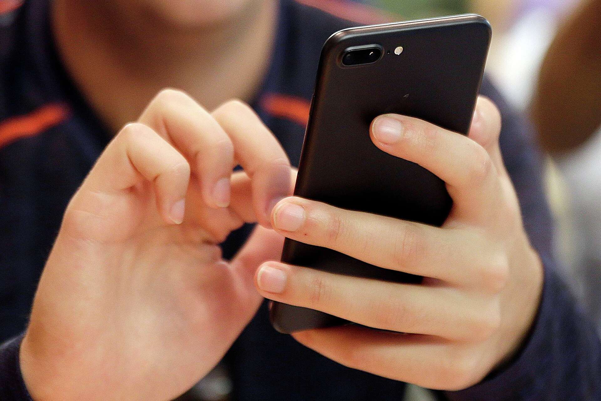 Tea App hack leaks thousands of user selfies and IDs