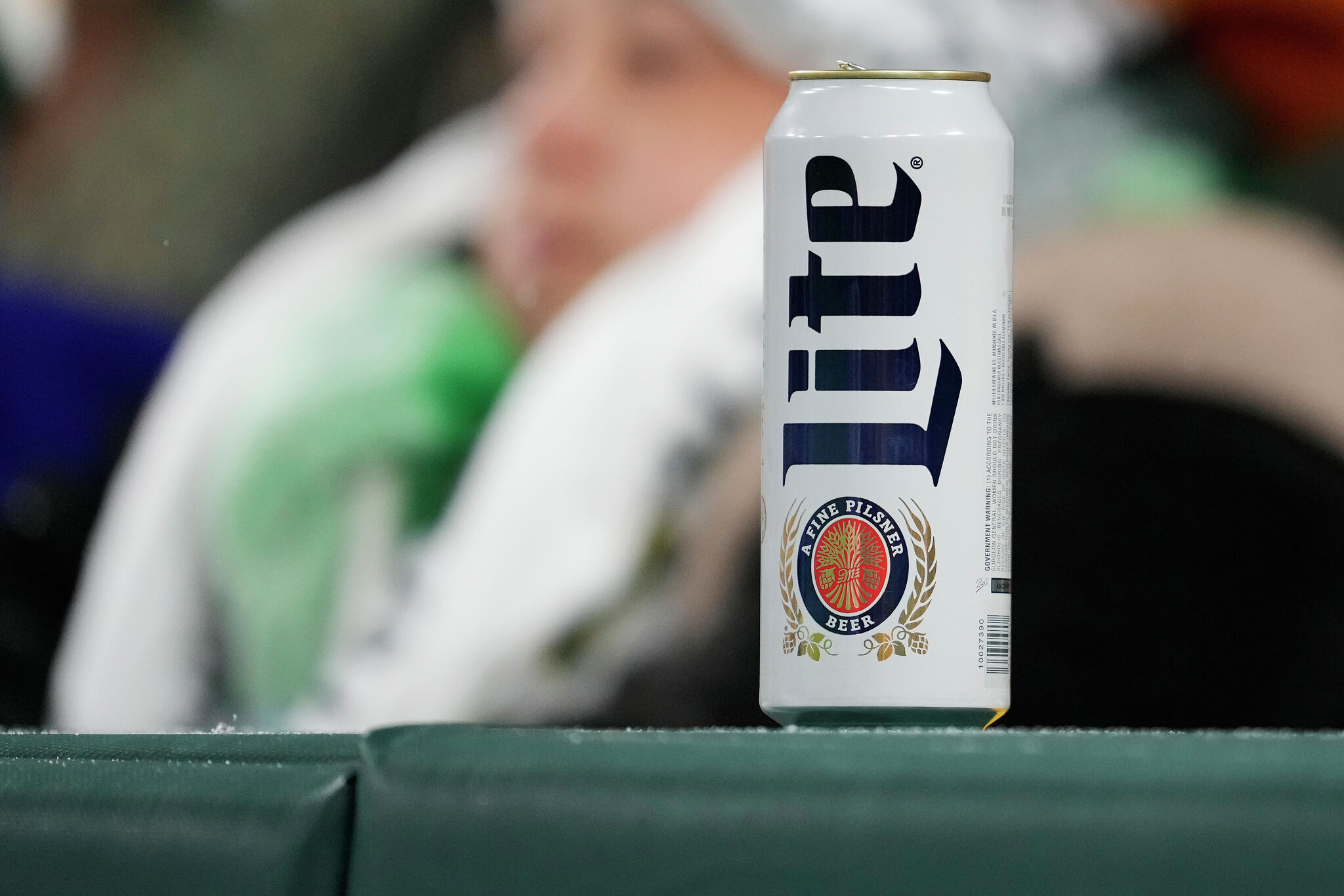 Miller Lite to give away 50,000 free beers next month