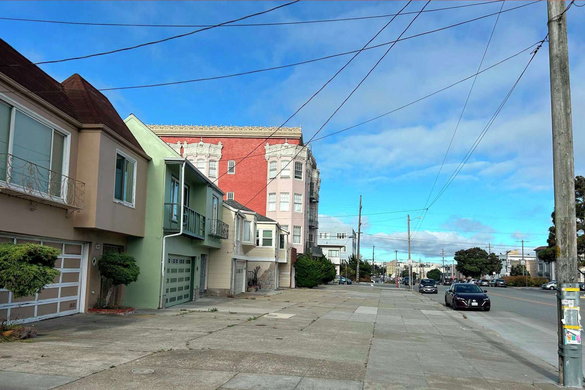 This is the story behind SF's widest sidewalk