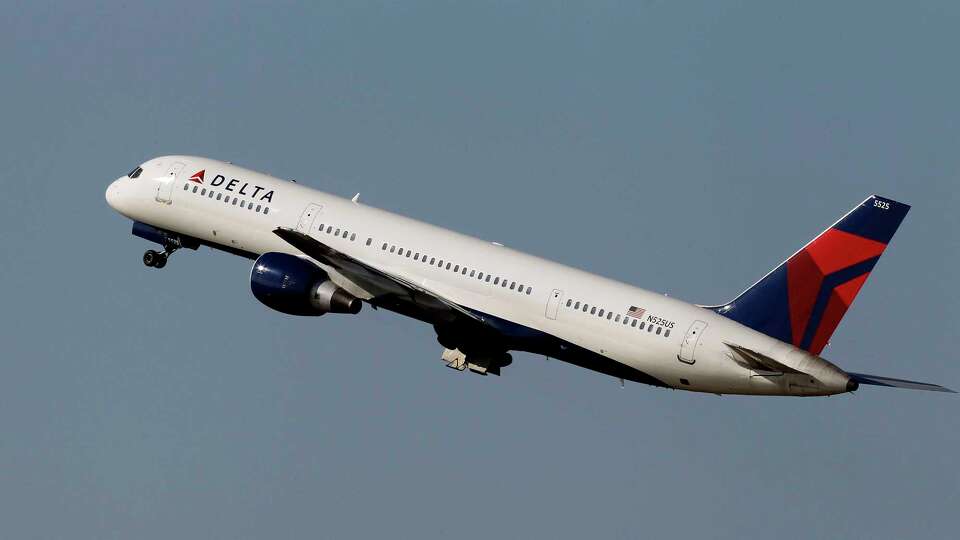 Delta co-pilot arrested at SFO after federal agents ‘stormed’ cockpit