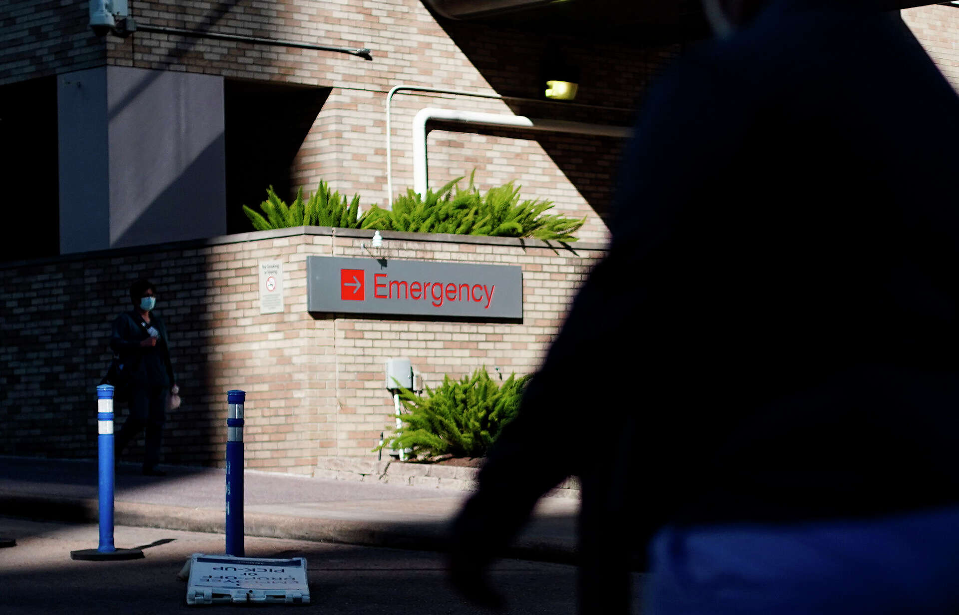 COVID surges in Texas with 'Stratus' variant dominant