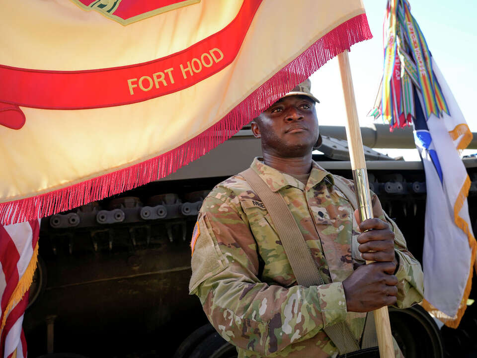 With fanfare, Texas' Fort Cavazos formally reverts to Fort Hood