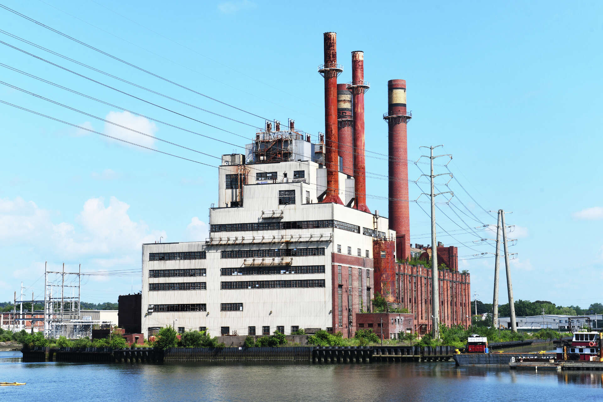 New Haven hopes to buy 'English Station' land