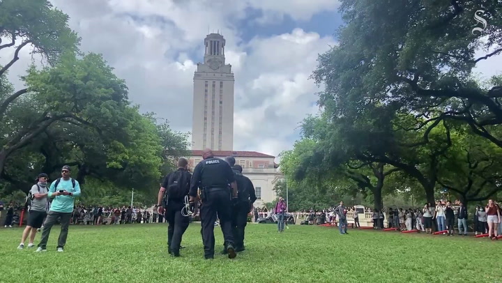 At pro-Palestinian rally at UT-Austin, protesters arrested