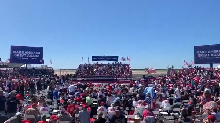 Raw video: Crowd at Waco rally wait for Donald Trump's arrival