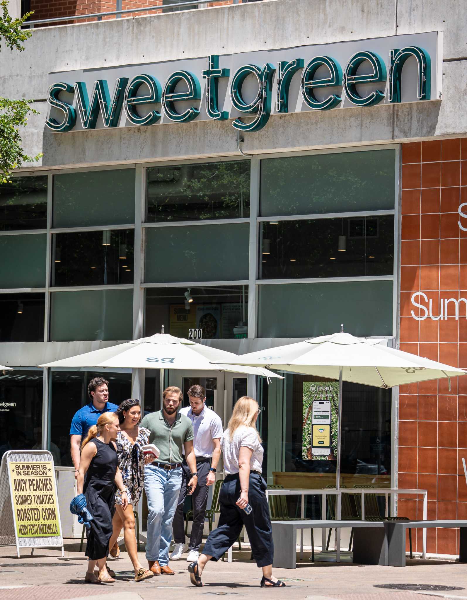 Austin leaders expense solo lunches, steak dinners, upgraded flights