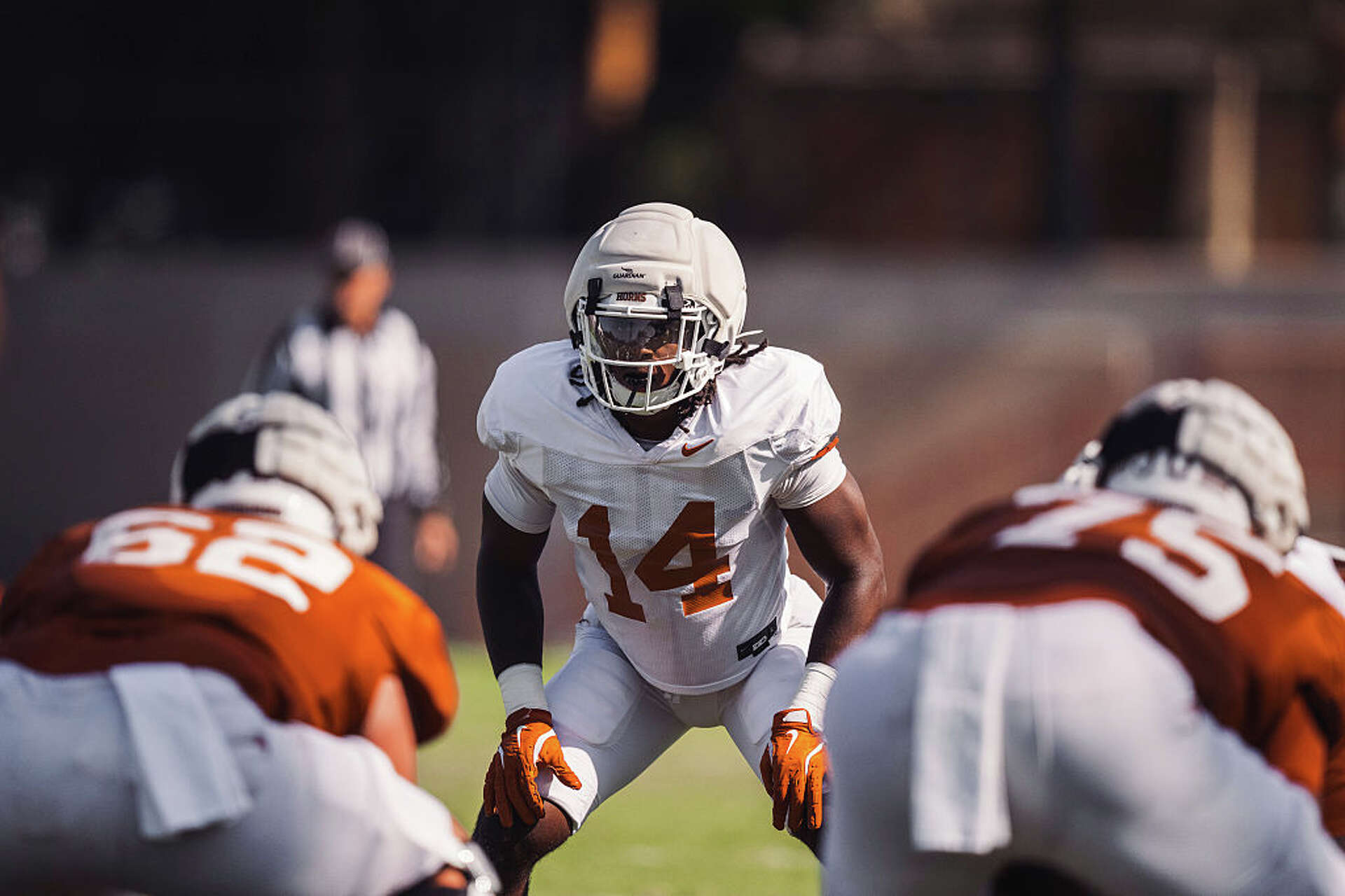 Brad Spence switching positions to edge rusher for Texas football
