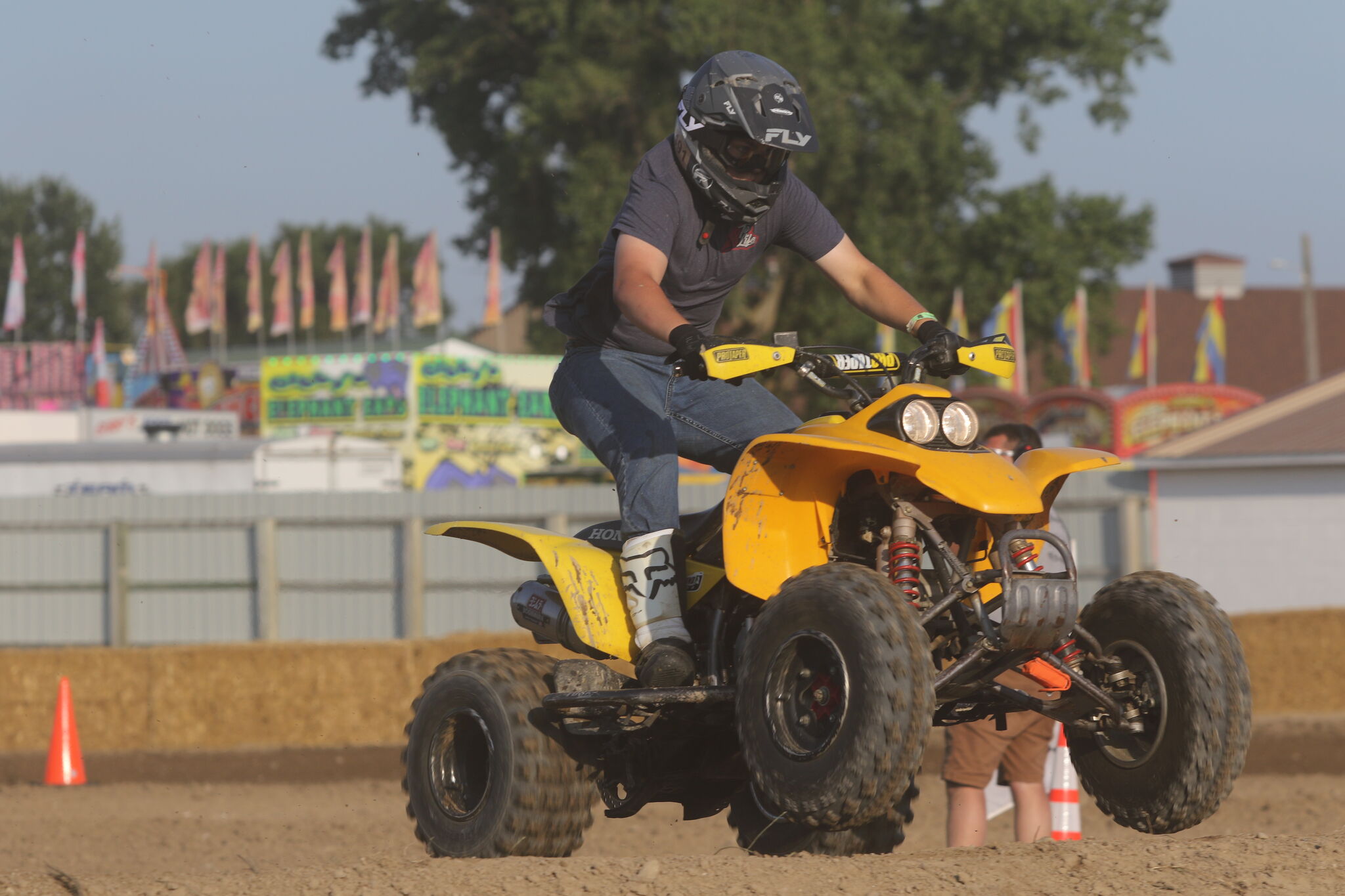 Motorsports racing highlights Tuesday at the fair