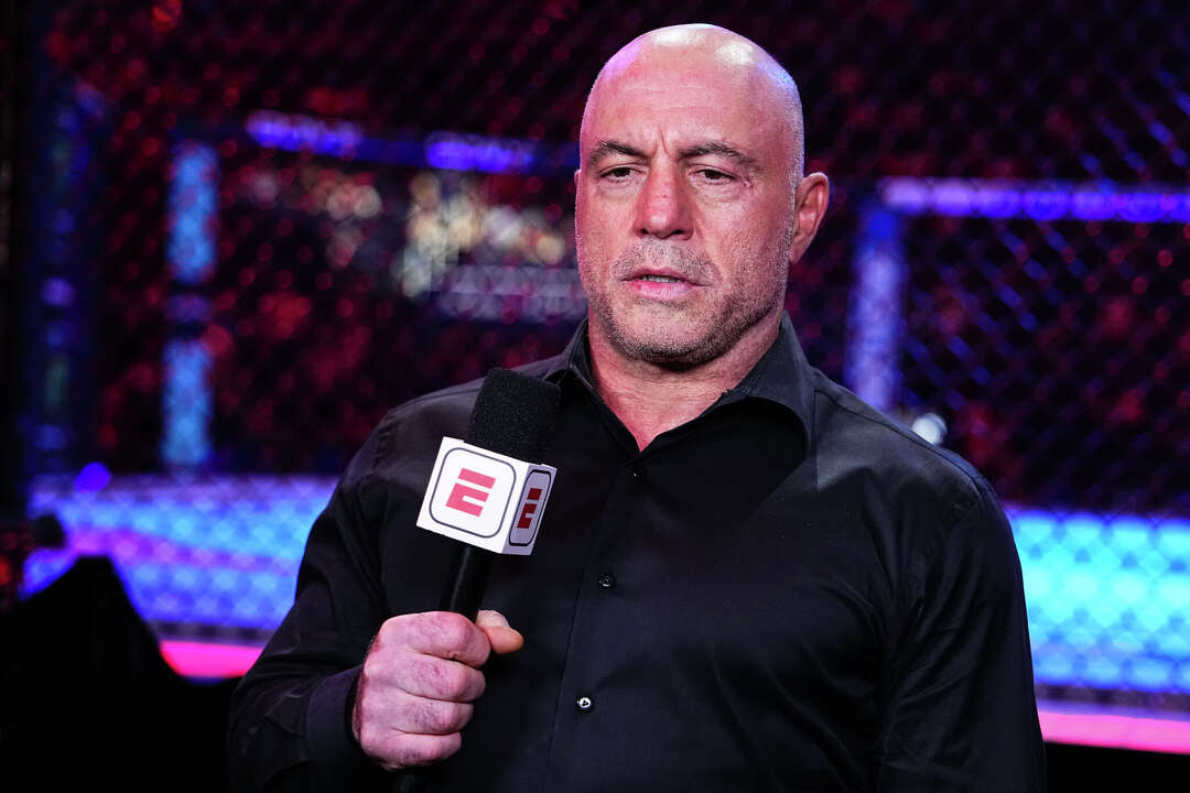 Joe Rogan's friends hate Texas...the problem is they moved to Austin