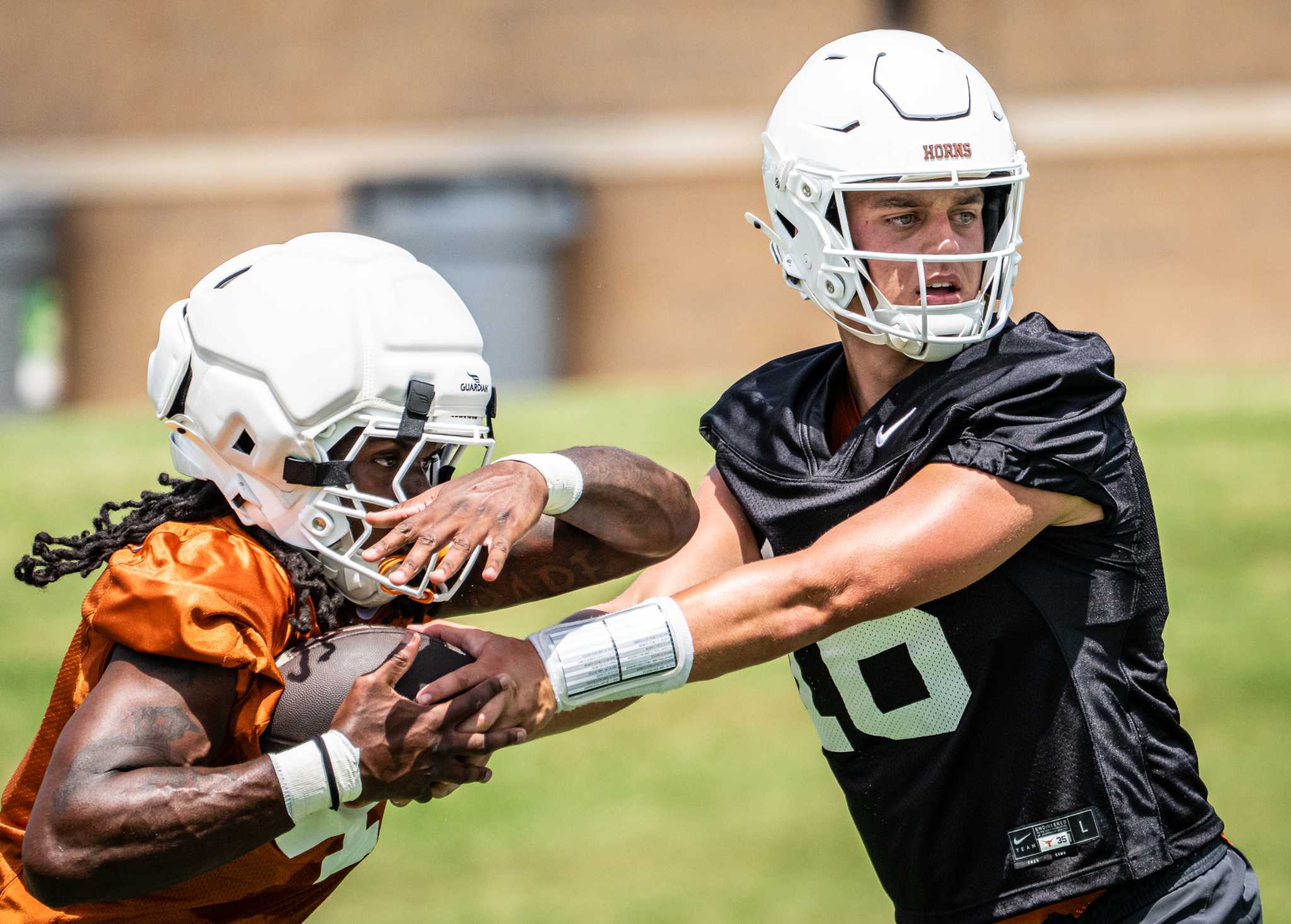 Arch Manning, CJ Baxter among observations at Texas football practice