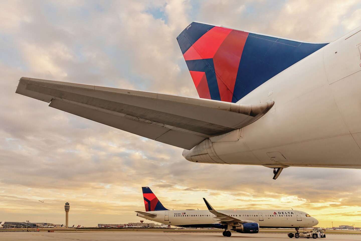 Delta Air Lines apologizes after 25 injured during severe turbulence