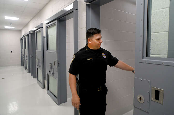 Wallingford CT police get new headquarters