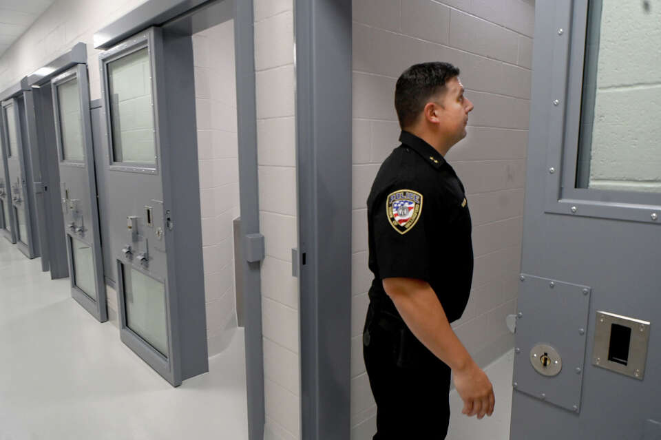 Wallingford CT police get new headquarters