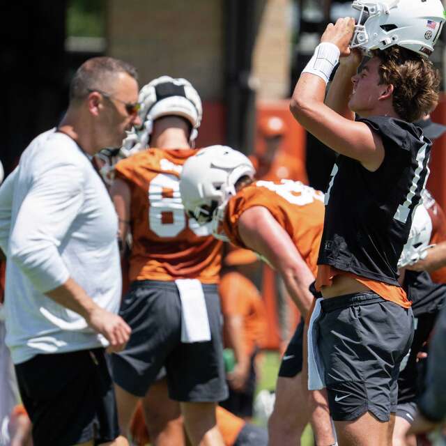Arch Manning: How the QB performed in first Texas football scrimmage