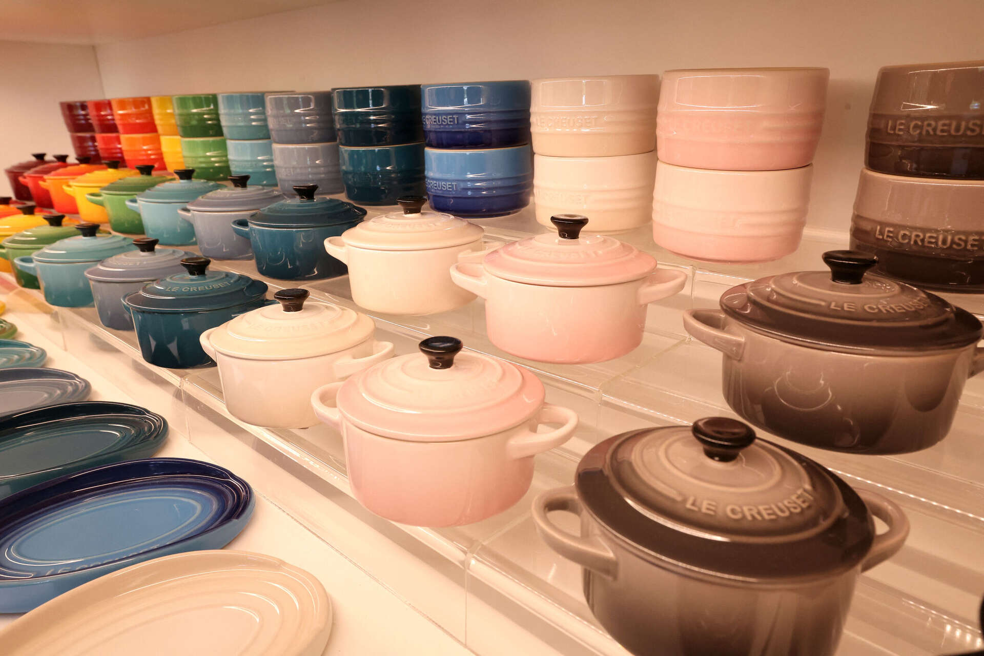 Viral Le Creuset factory sale coming to Connecticut next month