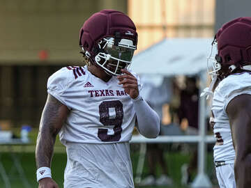 Will Lee III, Cashius Howell stand out in early Texas A&M practices