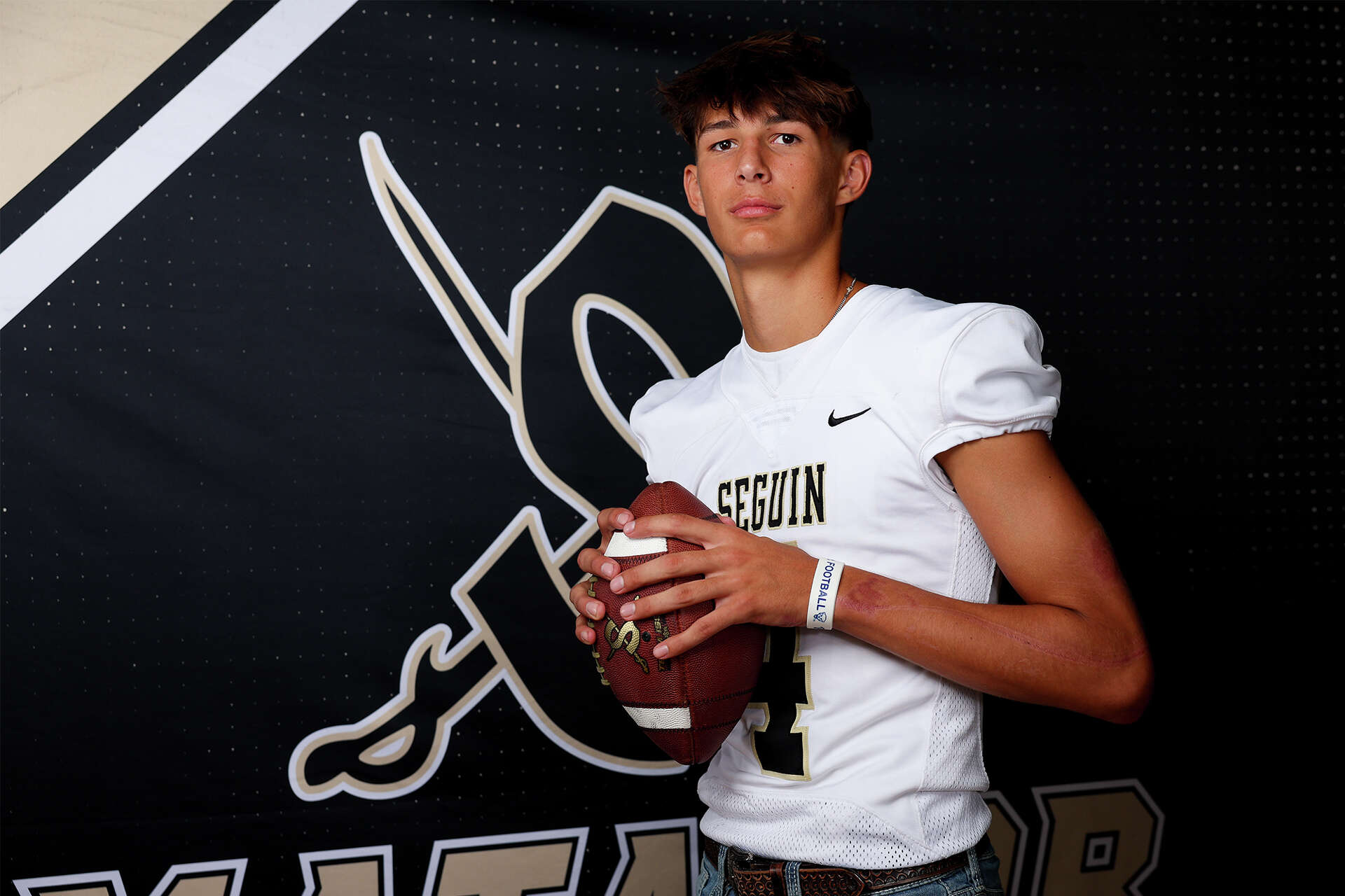 Seguin's Corey Dailey grows into role as Matadors' quarterback