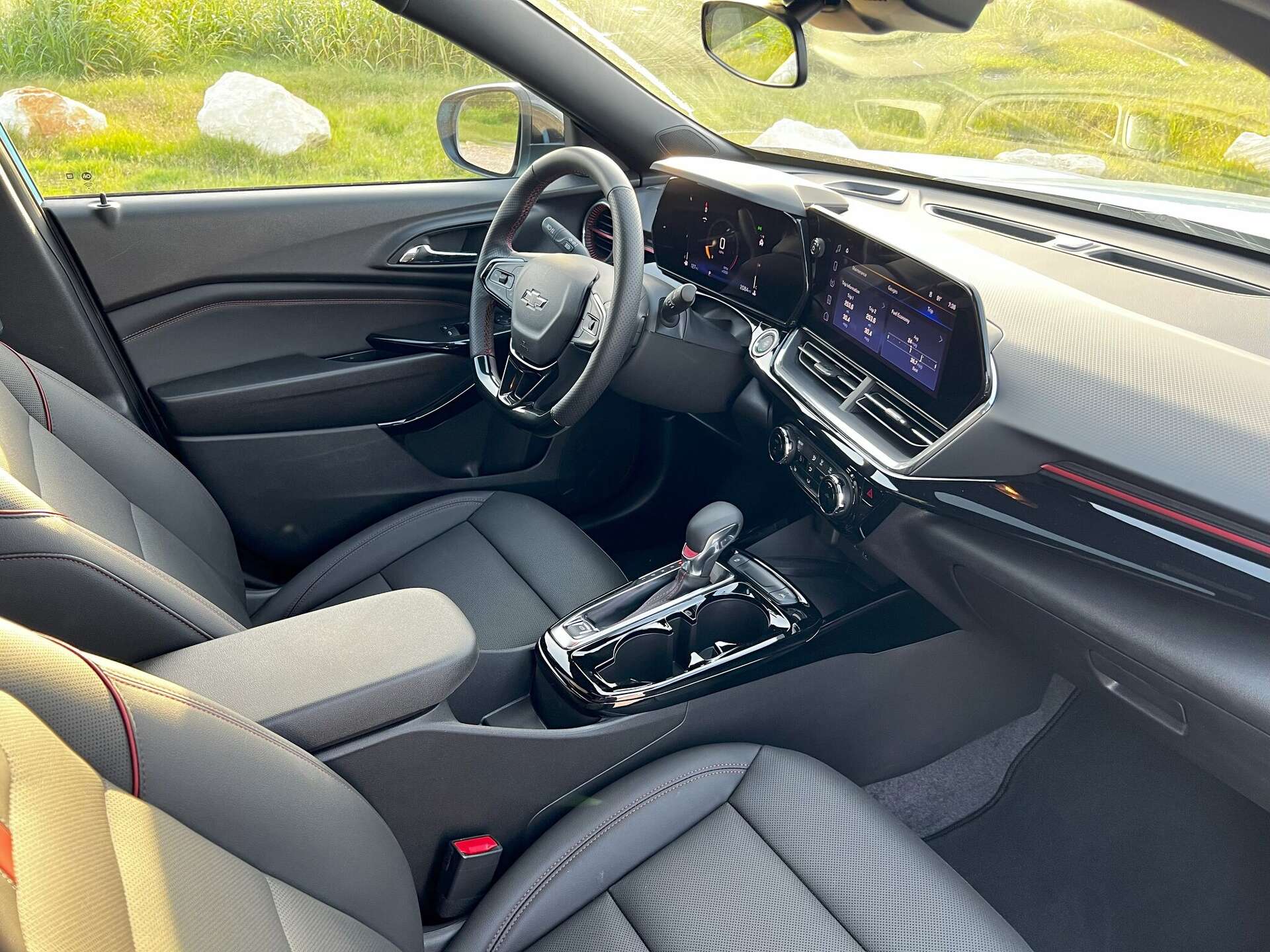 2025 Chevy Trax 2RS SUV delivers style, value under $30K