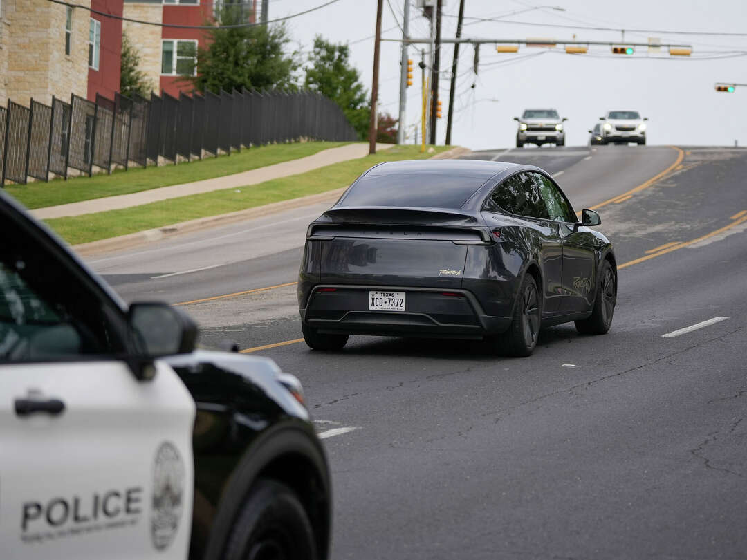 Elon Musk: Tesla Austin robotaxis fully driverless in 3 weeks