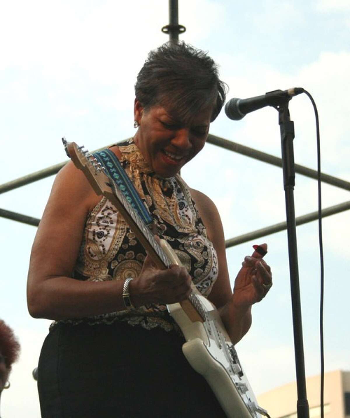 Singer Barbara Lynn gets street named in her honor