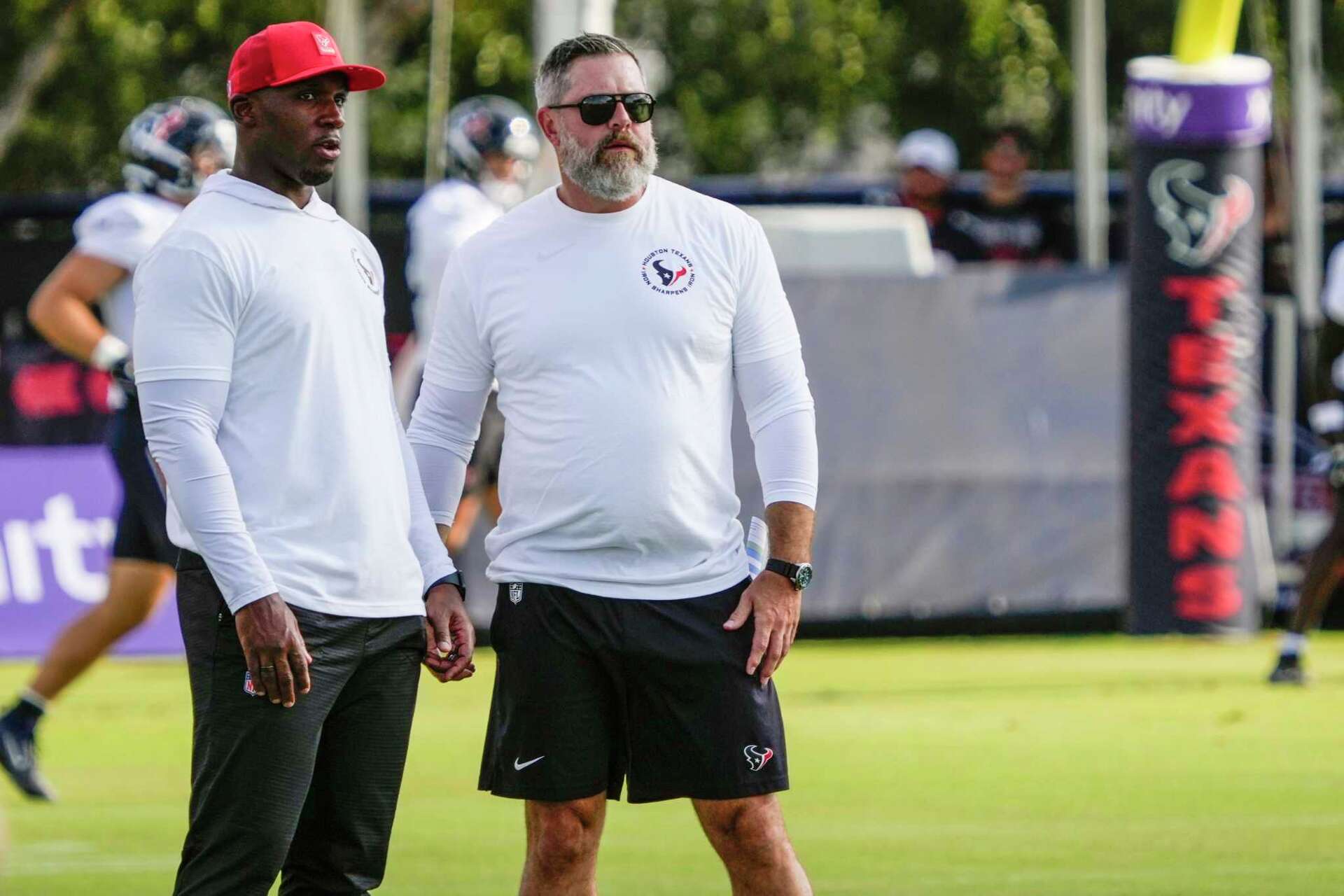 Houston Texans defensive coordinator Matt Burke on calling plays