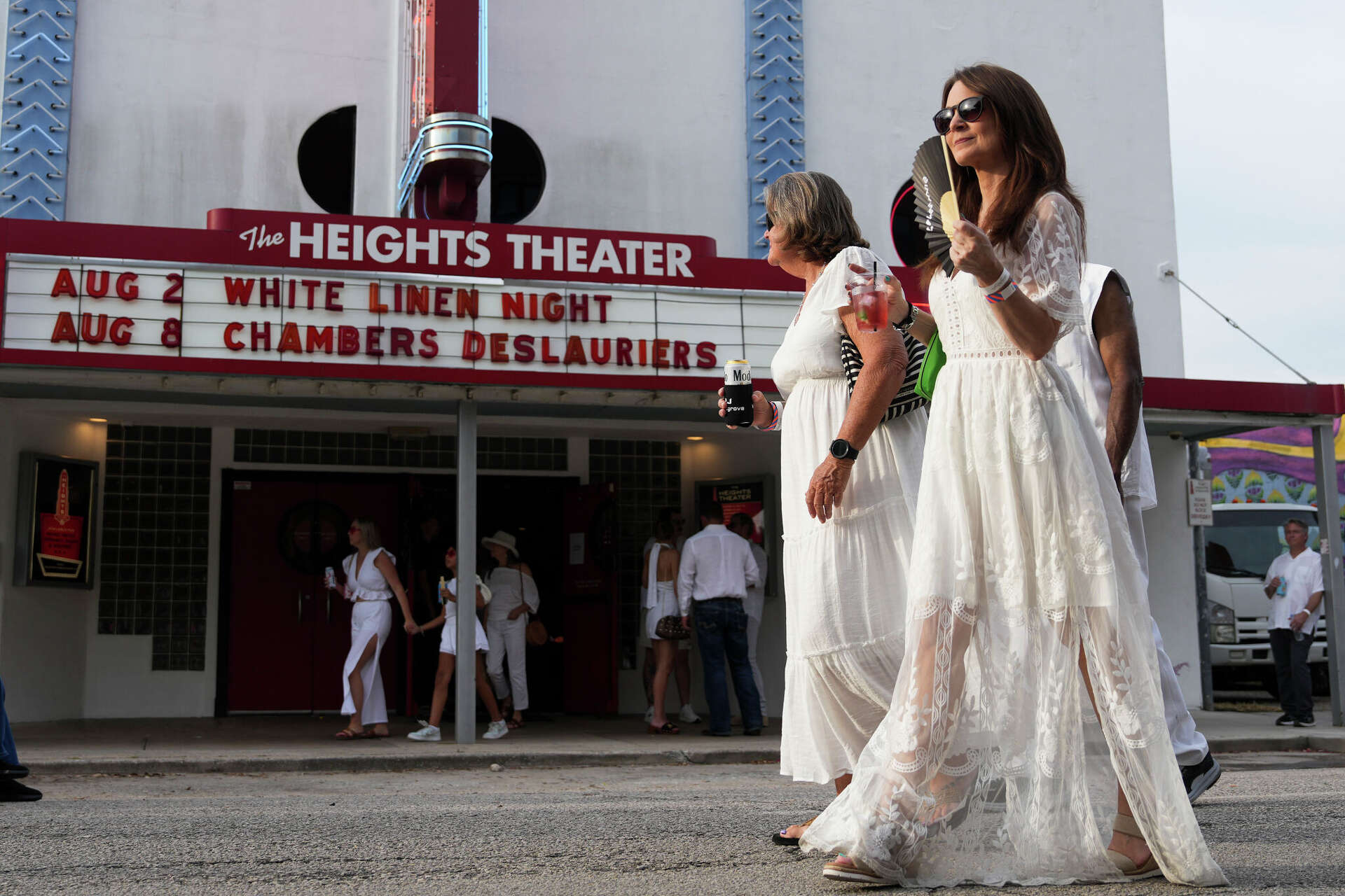 White Linen Night 2025: Heights event drew more than 14,500 people