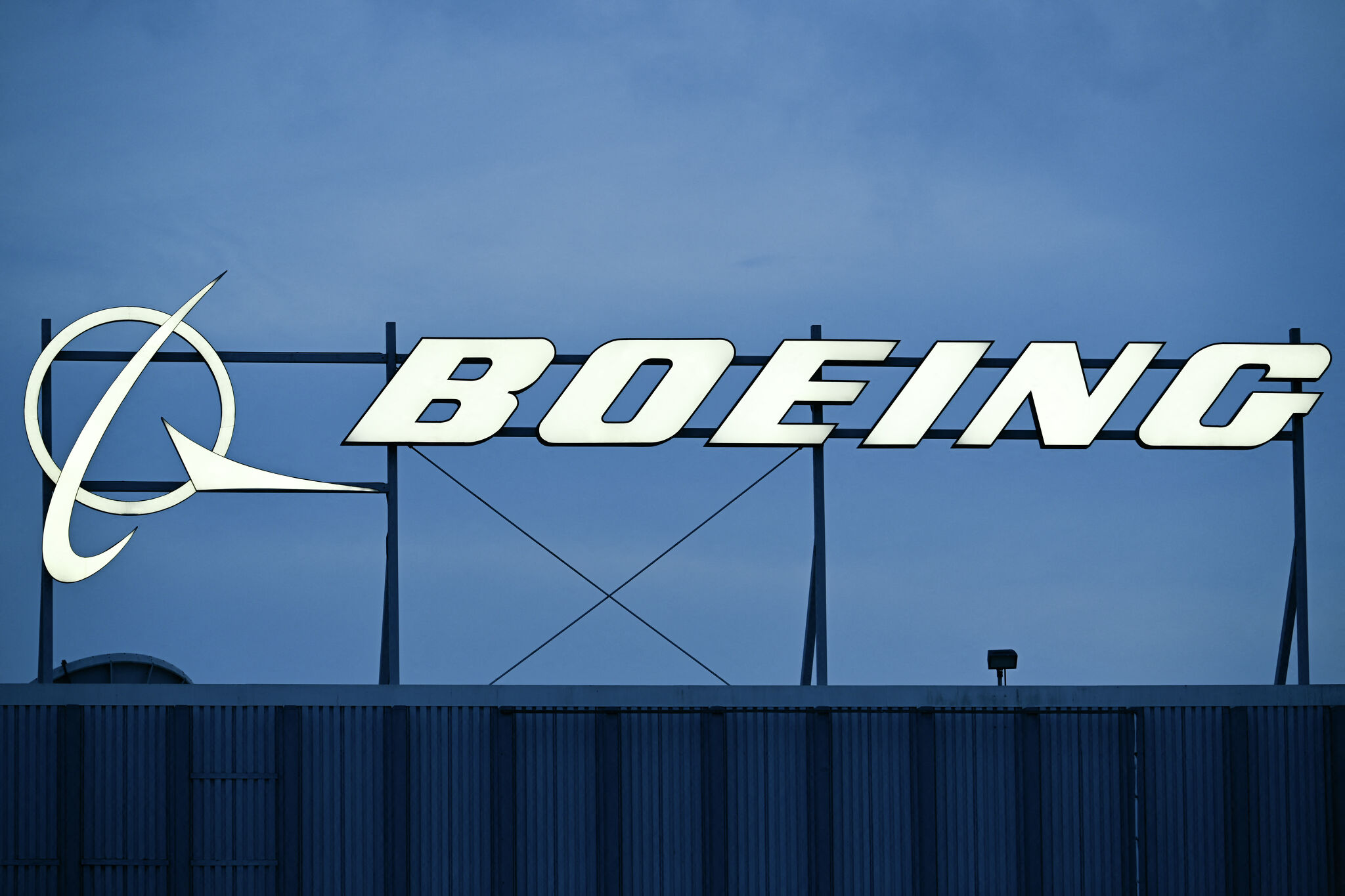 St. Louis Boeing IAM union workers on strike over contract dispute