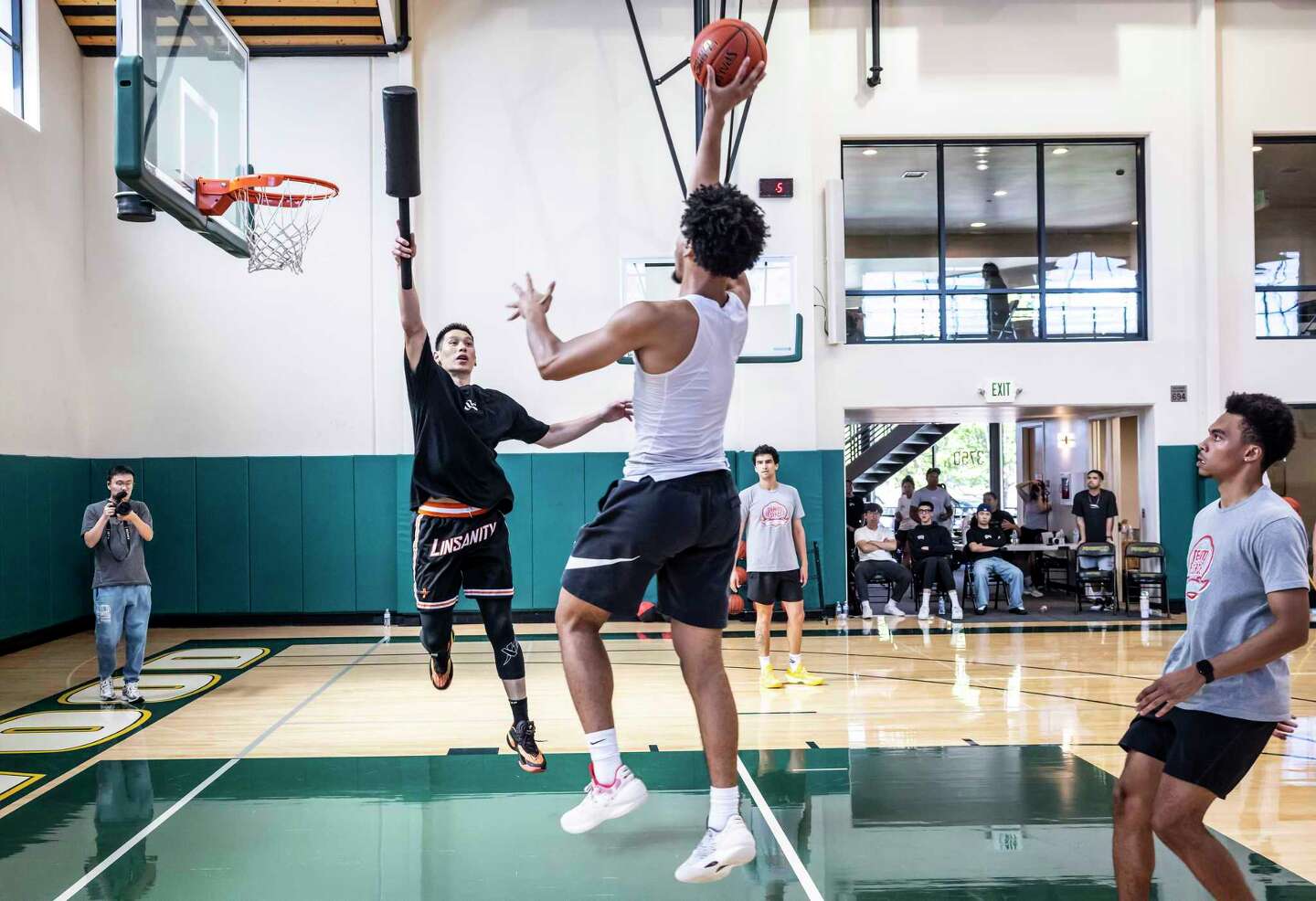 Jeremy Lin embraces shift from NBA pioneer to Asian American mentor
