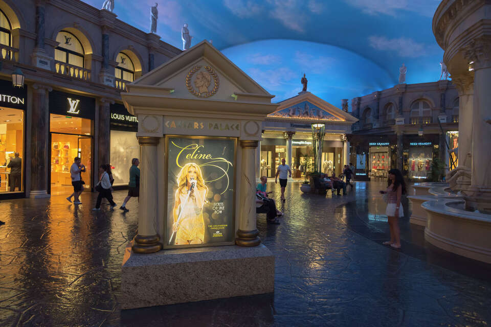 As Vegas prices soar, the Strip's wildest attraction is still free