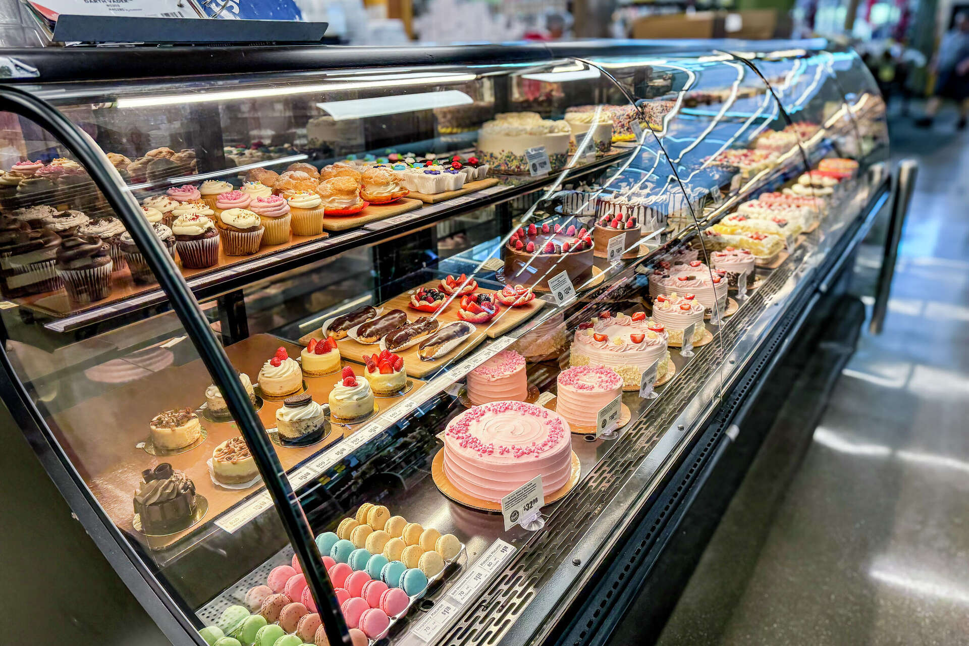 H-E-B cake fail goes viral in TikTok prank video