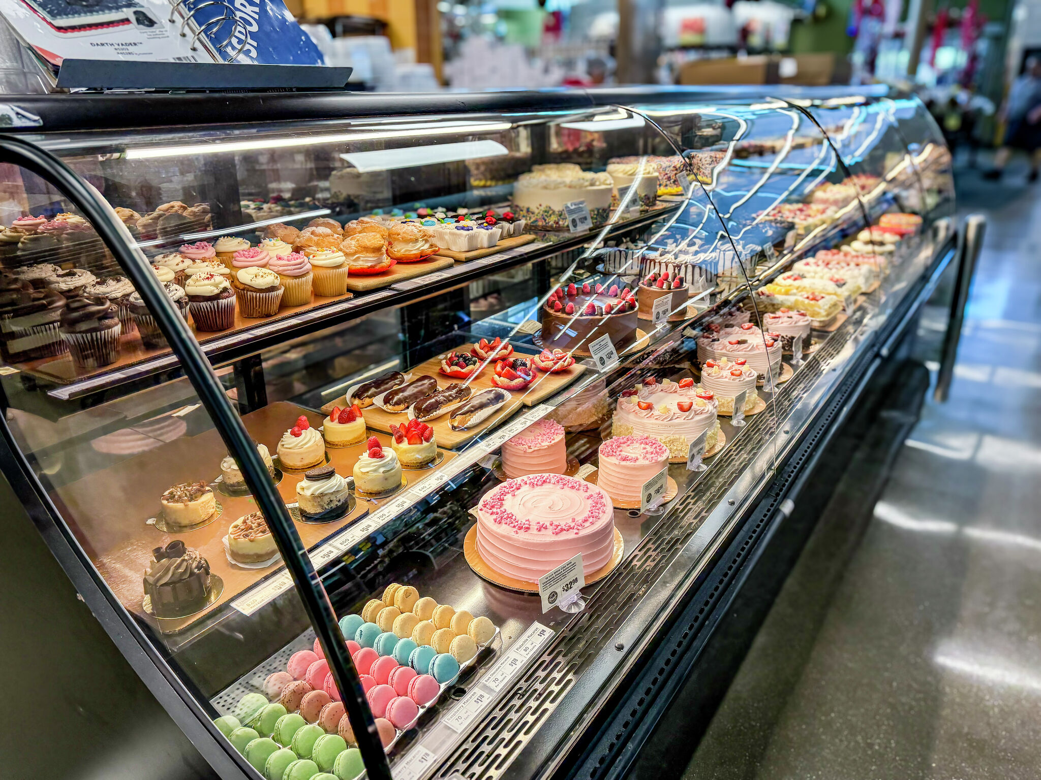 H-E-B issues statement after complaints about baked goods