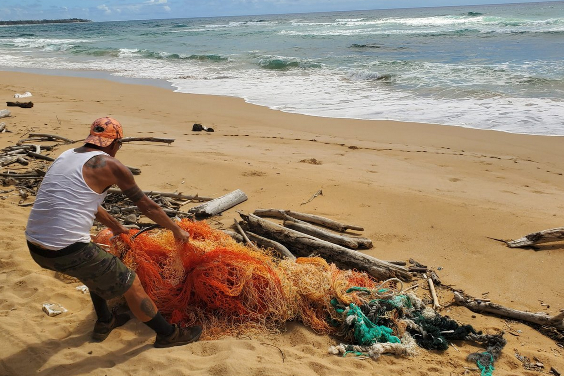 Hawaii island's beaches see record-breaking amount of trash