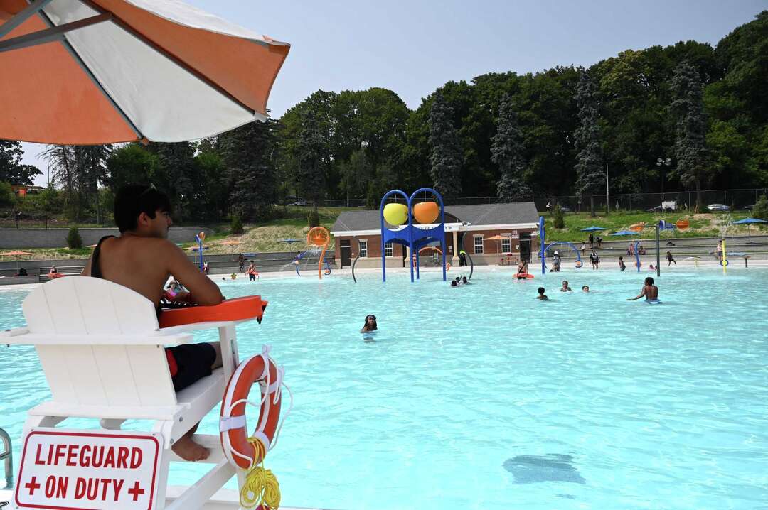 Applyrs solicits private funds for Albany city pools