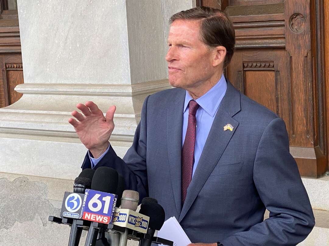 Trump calls for investigation of Blumenthal for military service claim