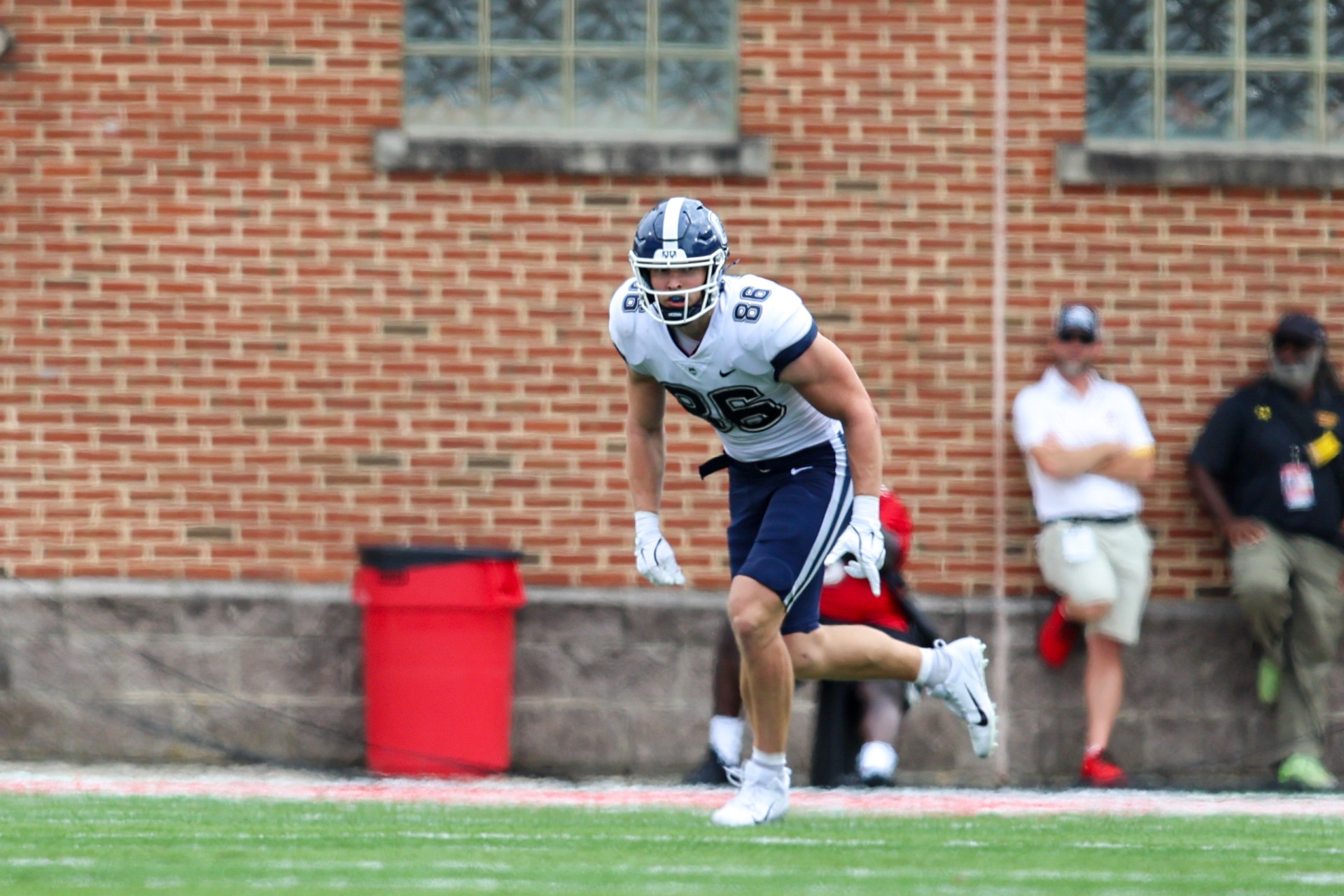 Sports-style restaurant Stadium XV opens in Farmington