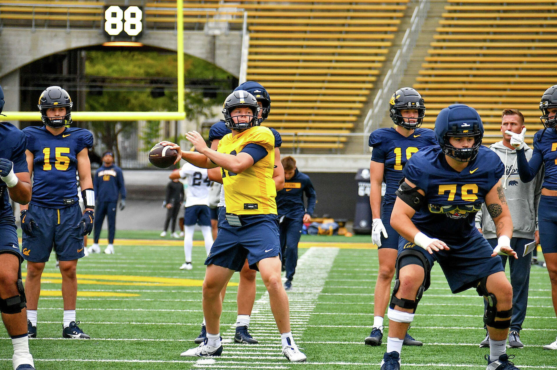 Cal coaches evaluating Sagapolutele and Brown to fill QB1 need