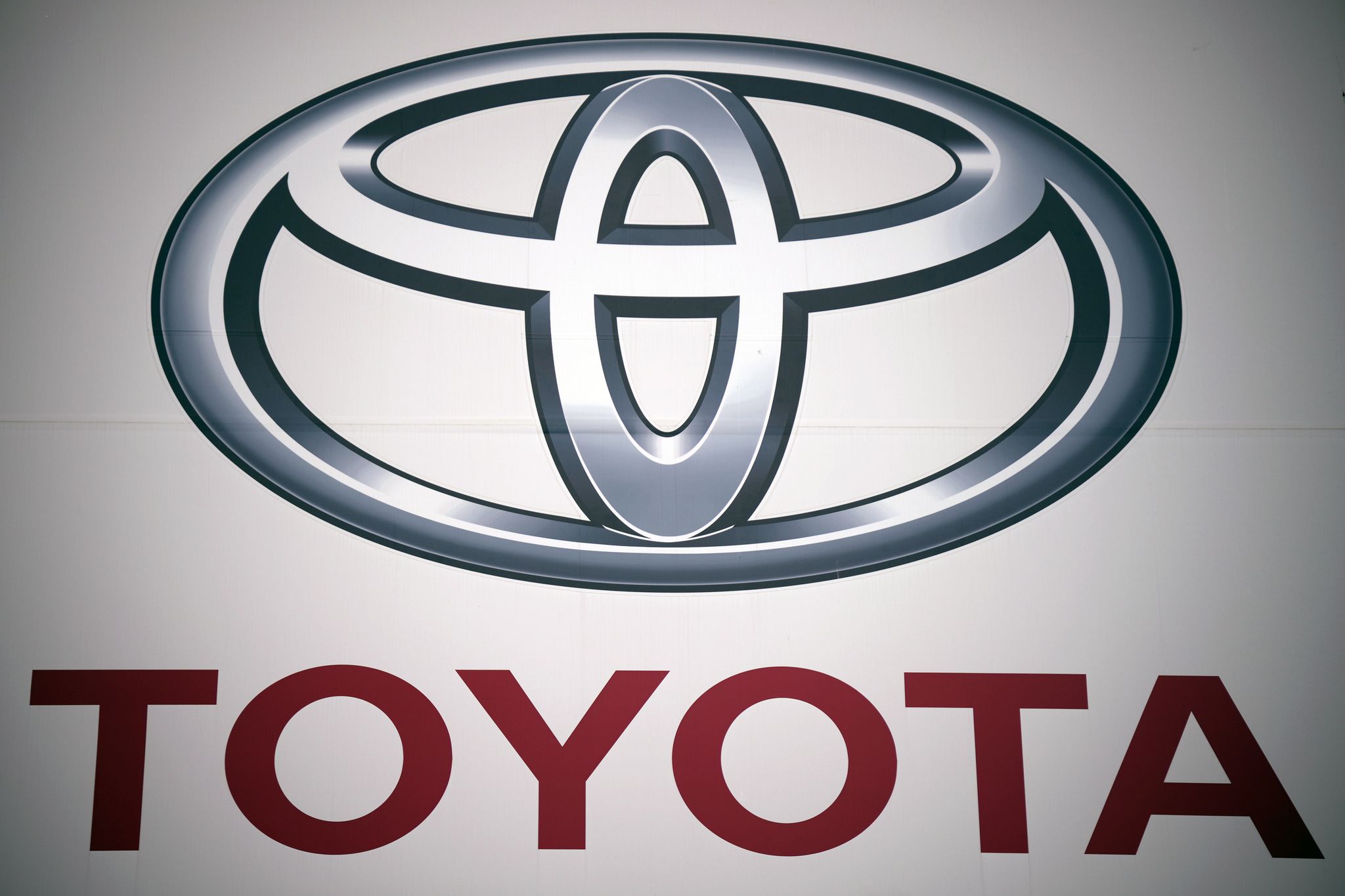 Toyota reports 37% drop in profit; tariffs weigh on forecast