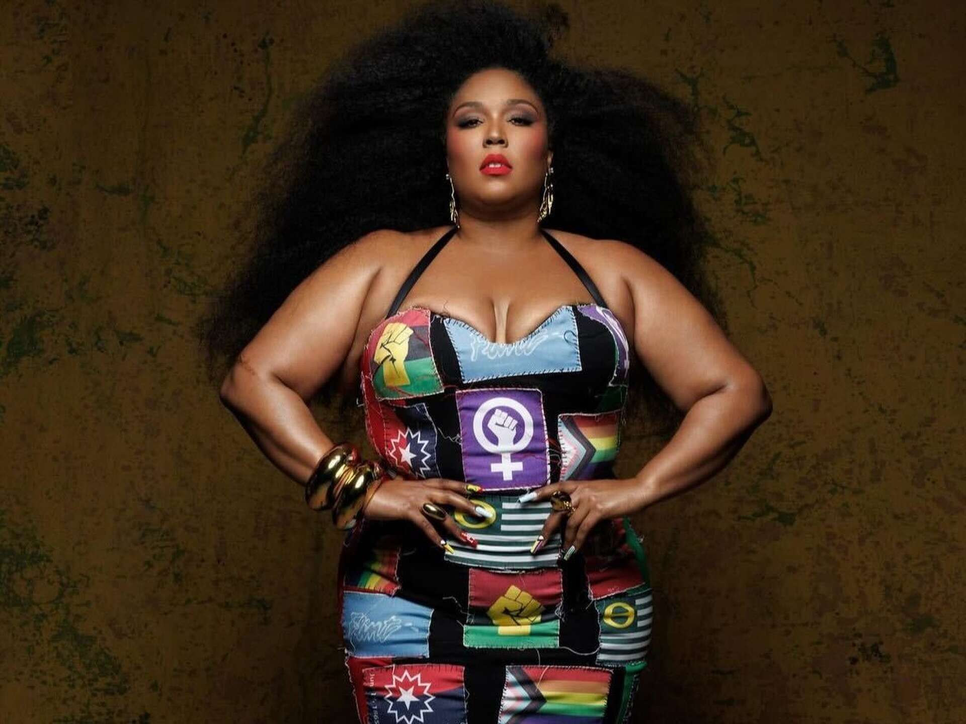 Lizzo is jumping into the fray over the Sydney Sweeney genes/jeans ad