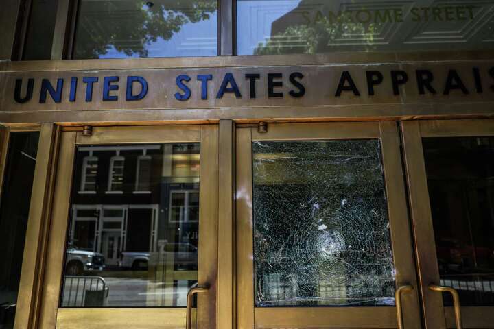 ICE is holding people in S.F. office. Advocates say there are no beds
