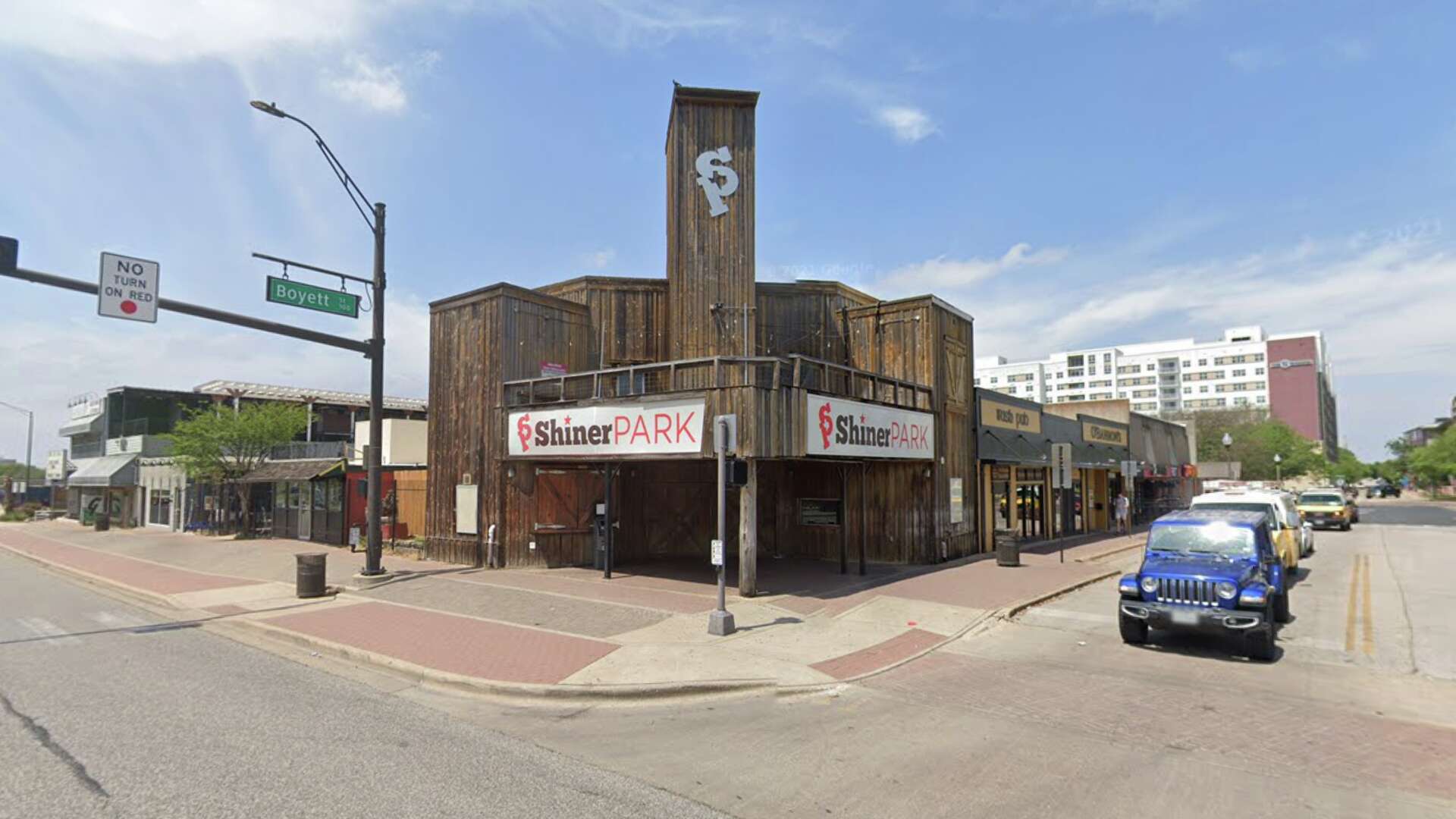 Infamous bar near Texas A&M shutters