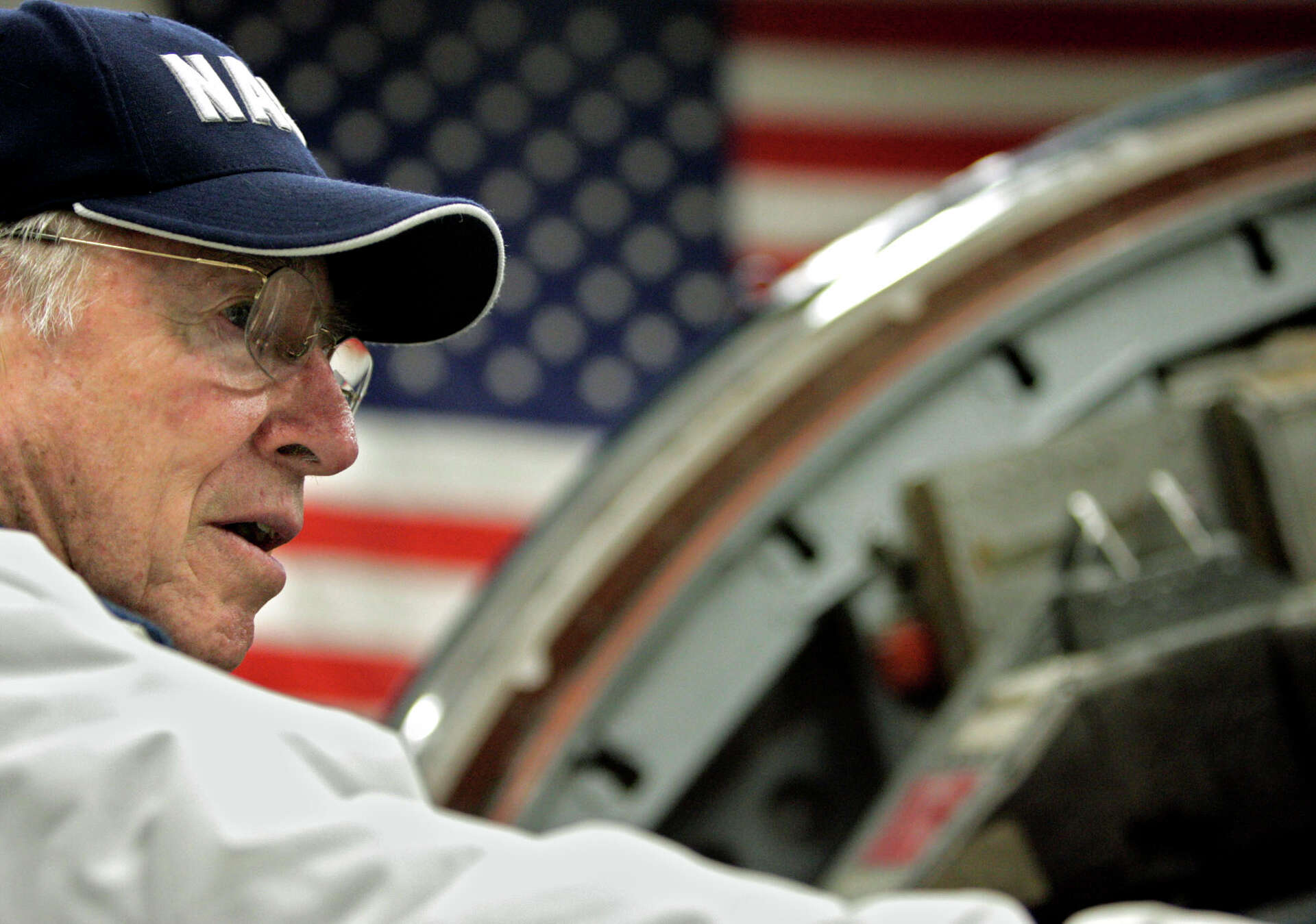 Jim Lovell, NASA astronaut and Apollo 13 commander, dies at 97