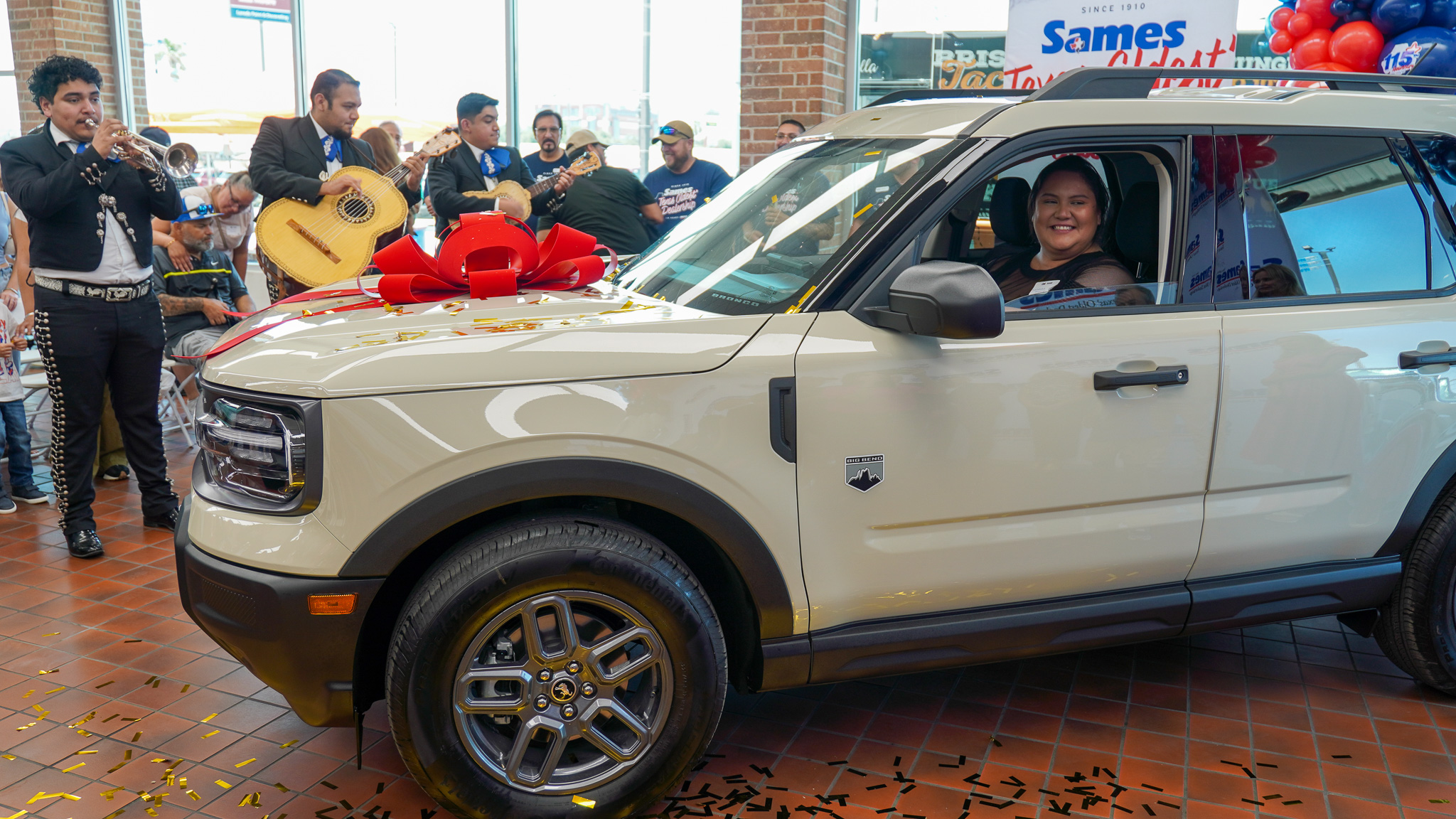 Laredo woman wins Ford Bronco Sport at Sames dealership celebration