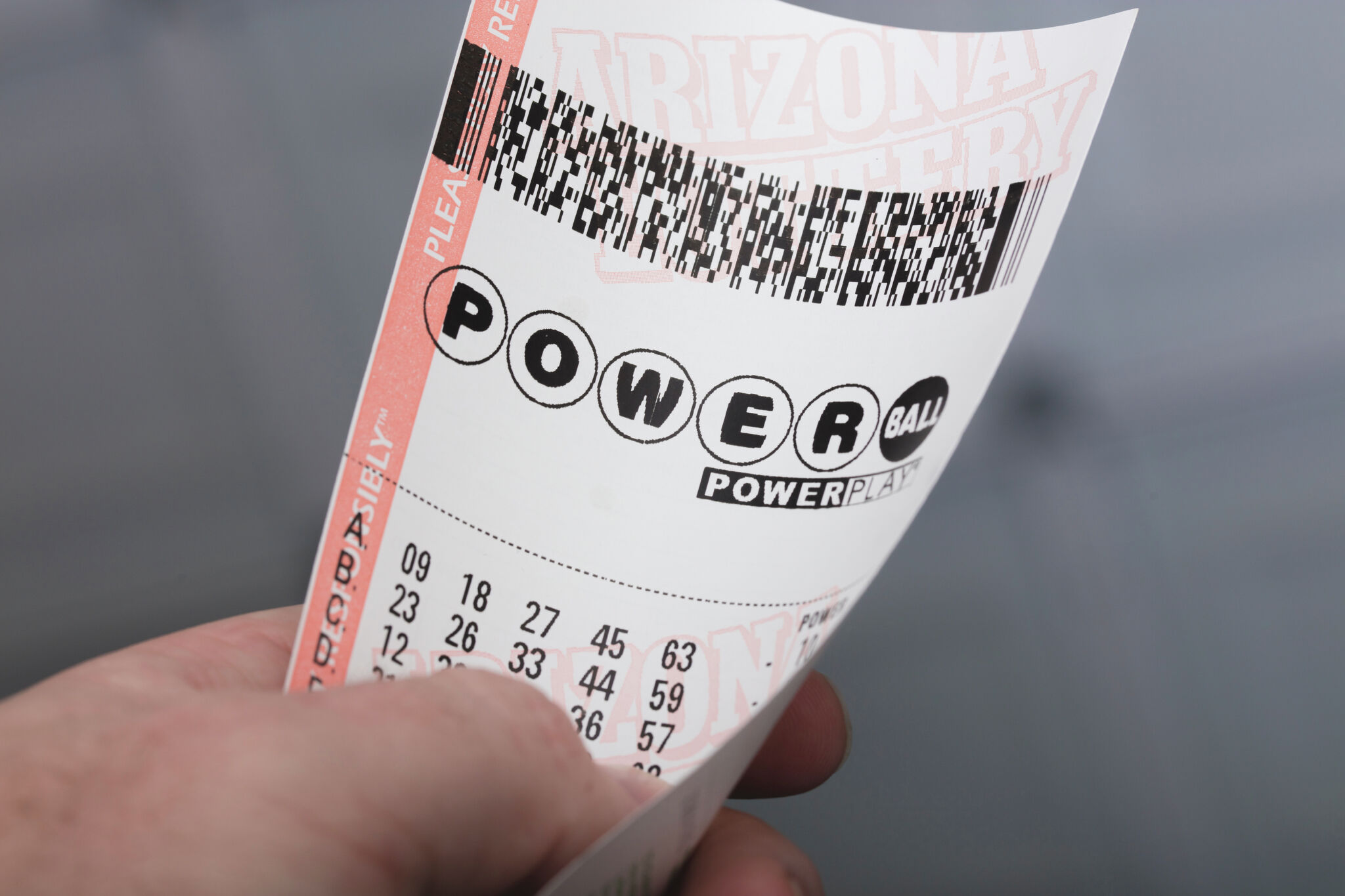 Powerball surpasses $500 million ahead of Monday night drawing