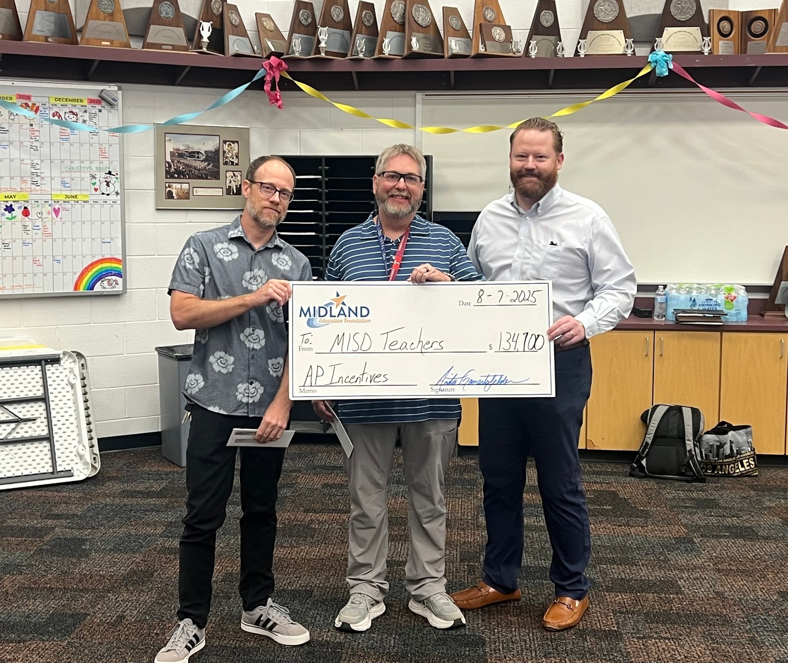 Education Foundation awards $134,700 to 54 AP teachers for AP success