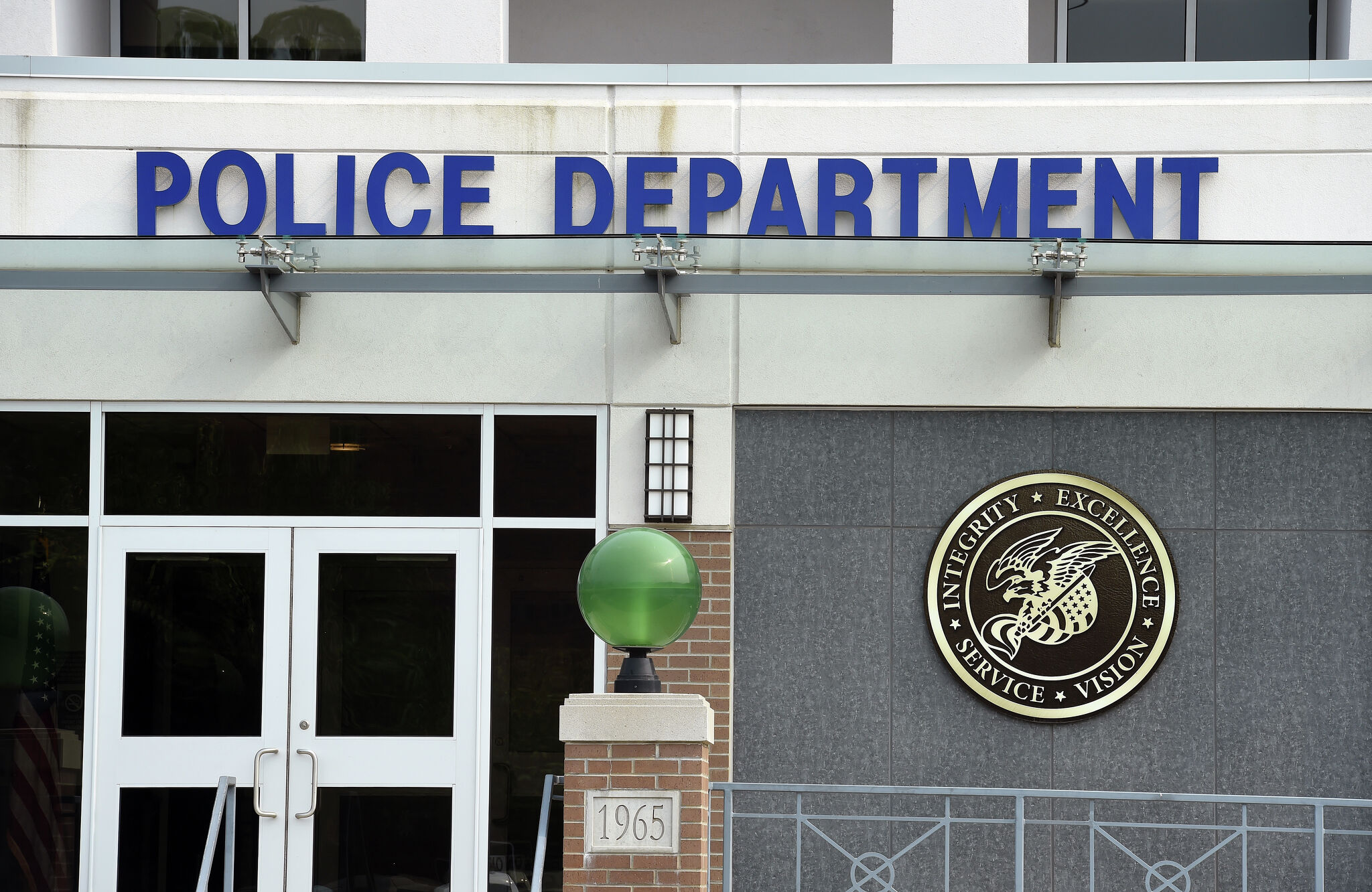 North Haven PD: 19-year-old arrested for breaking into car